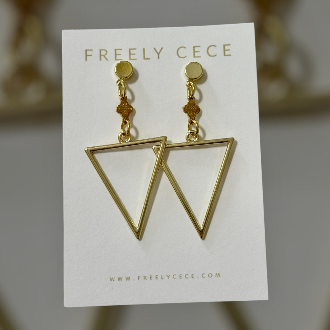 Clover Triangle Dangle – Freely Cece
